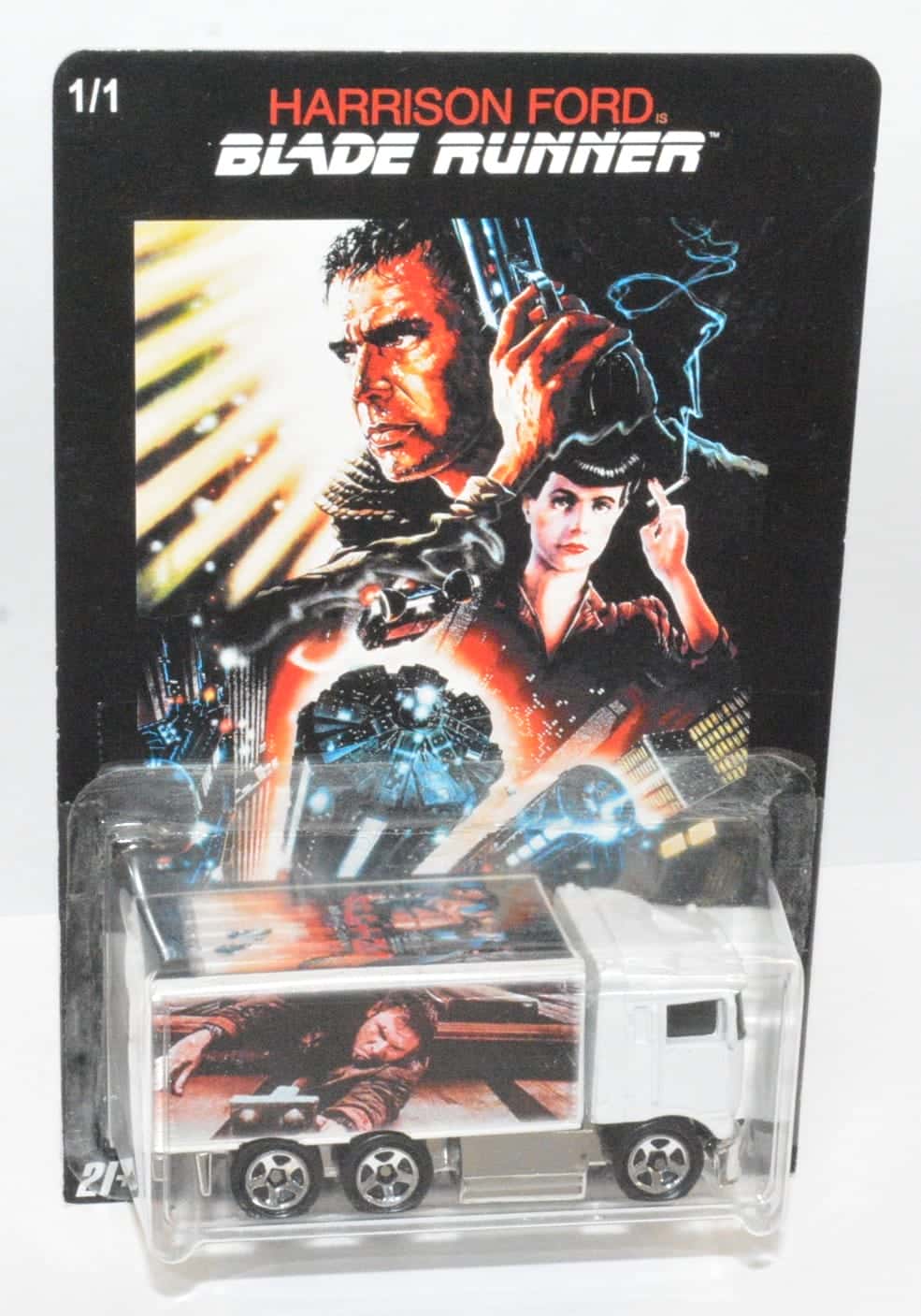 Hot Wheels Custom Blade Runner Hiway Hauler Truck - Universal Classic Toys