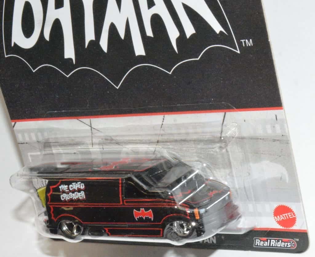 Hot Wheels Premium Pop Culture Batman 1985 Chevy Astro Van - Universal ...